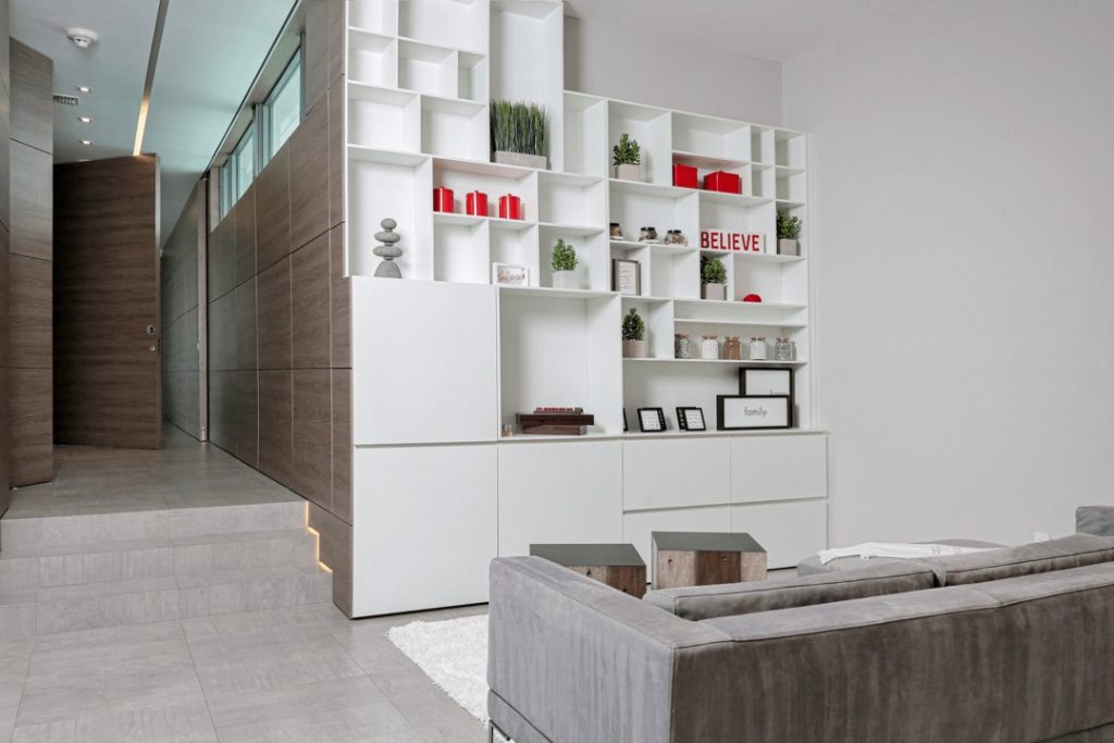 MODERN SLIDING DOORS CALIFORNIA - DAYORIS DOORS