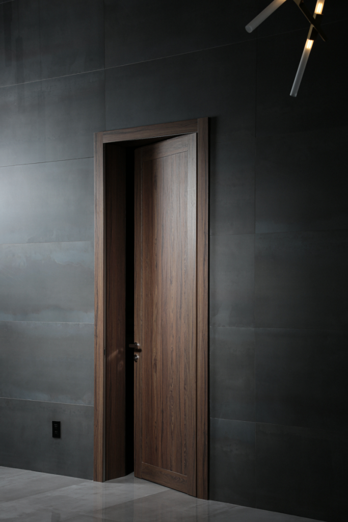 LUXURY DOORS - DAYORIS DOORS