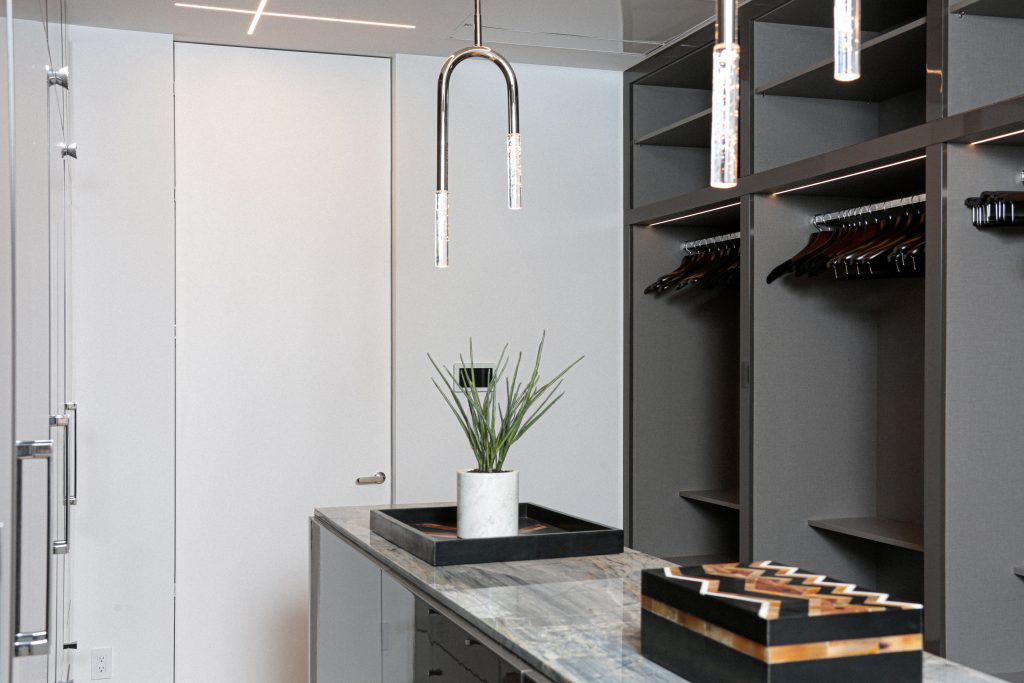 MODERN DOORS MASSACHUSETTS - DAYORIS DOORS