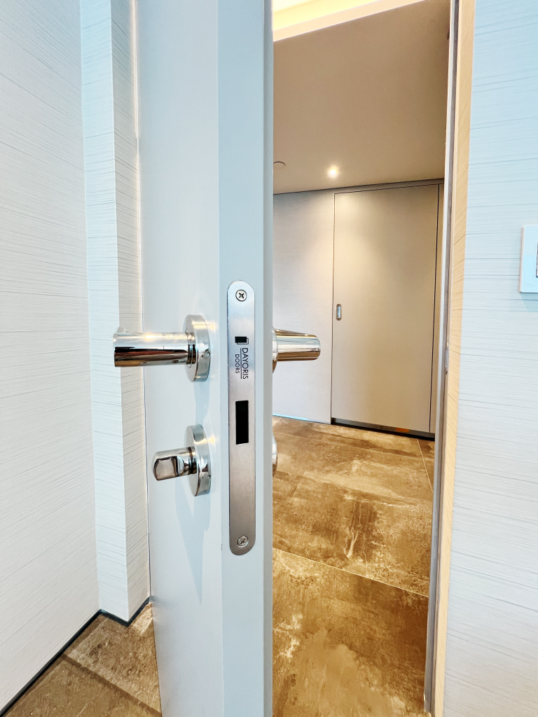 DAYORIS Doors | Complete Modern Door Packages, Miami, South Florida